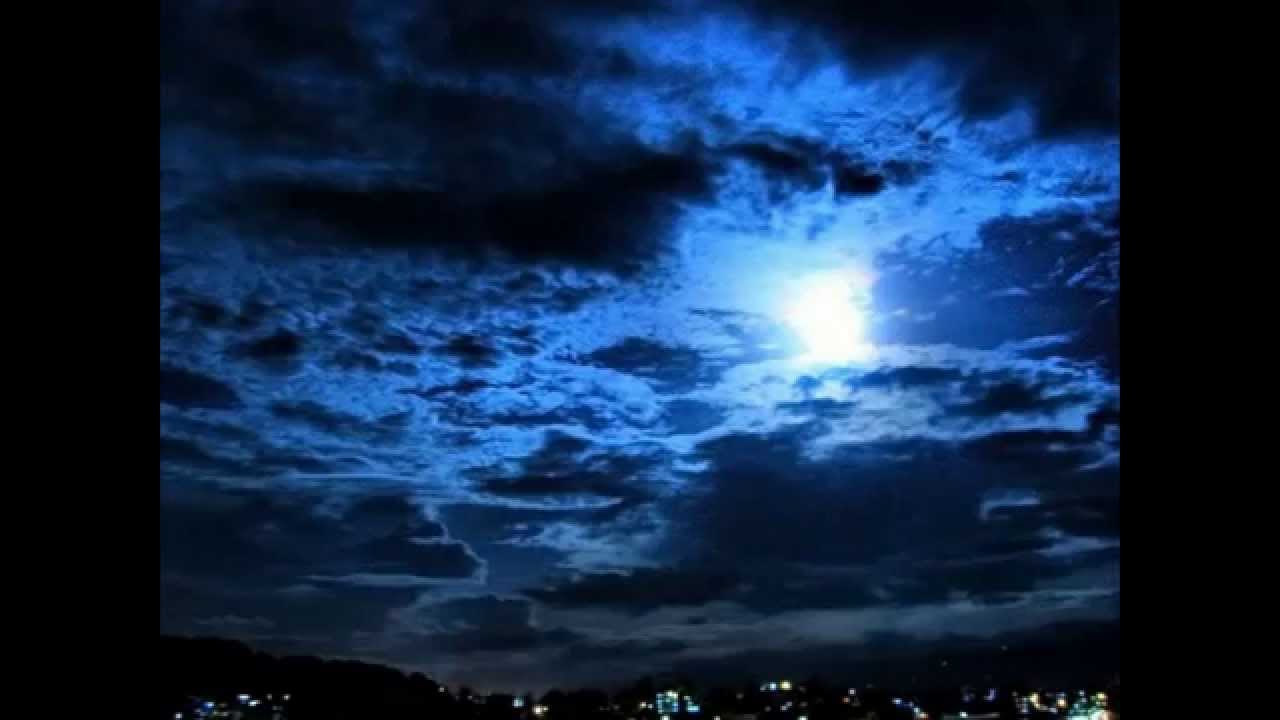 The Full Moon Fascination - YouTube