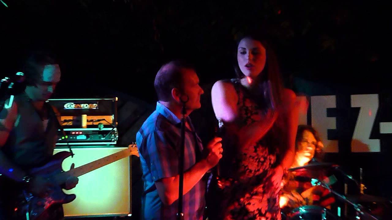 Chris singing with Roxanne - YouTube