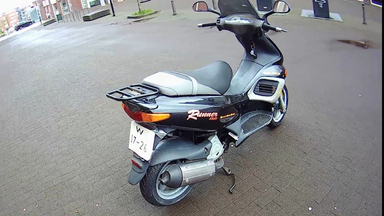 Gilera Runner 180cc Eendagskenteken RDW gratis fuel tank zit in de ...