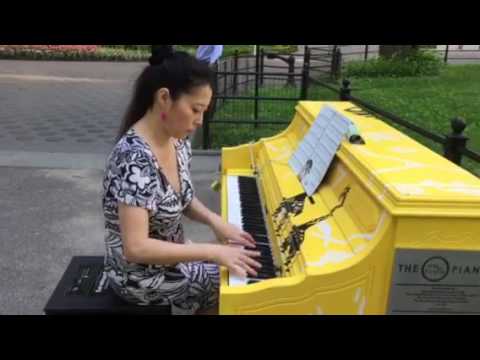 Rose Tang plays piano in Central Park - YouTube