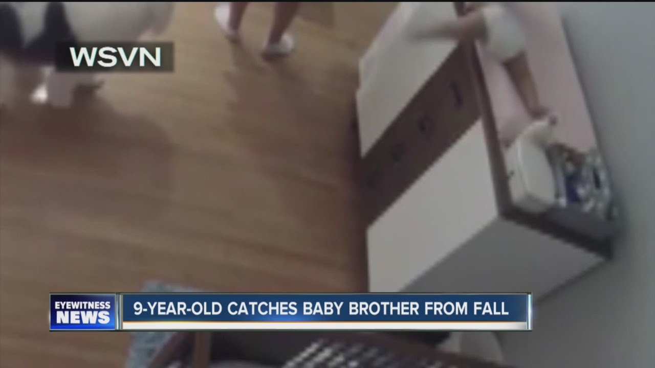 AMAZING VIDEO: Boy catches baby before he hits the floor - YouTube