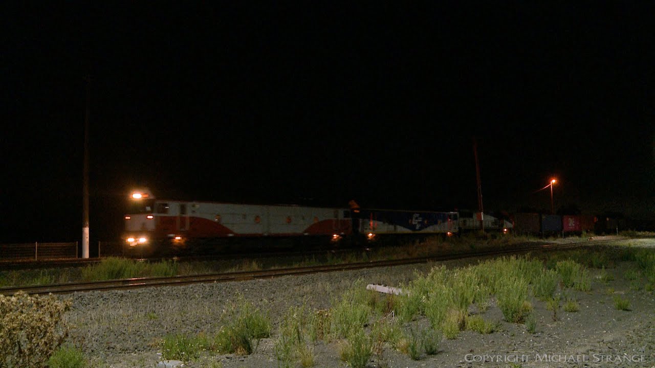 QUBE Ultima Container Freight Train At Night (22/1/2021) - PoathTV ...