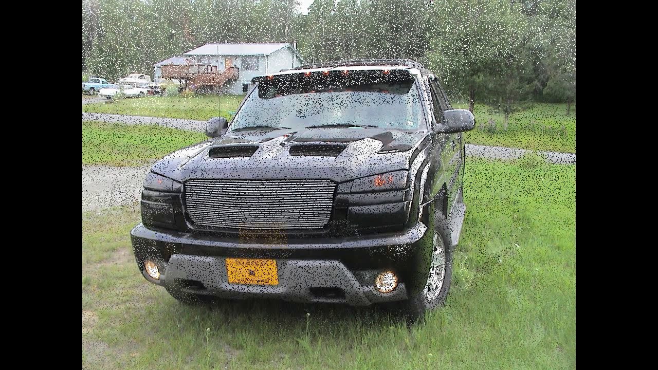 2002 Chevy Avalanche, cladding Repaint. Custom big mouth billet grill ...