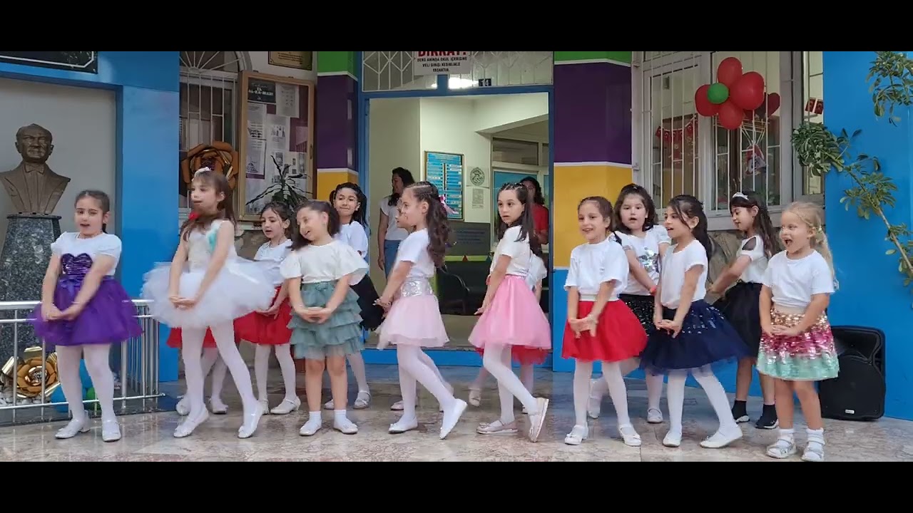 cici kızlar, okuma bayramı gösterisi - YouTube