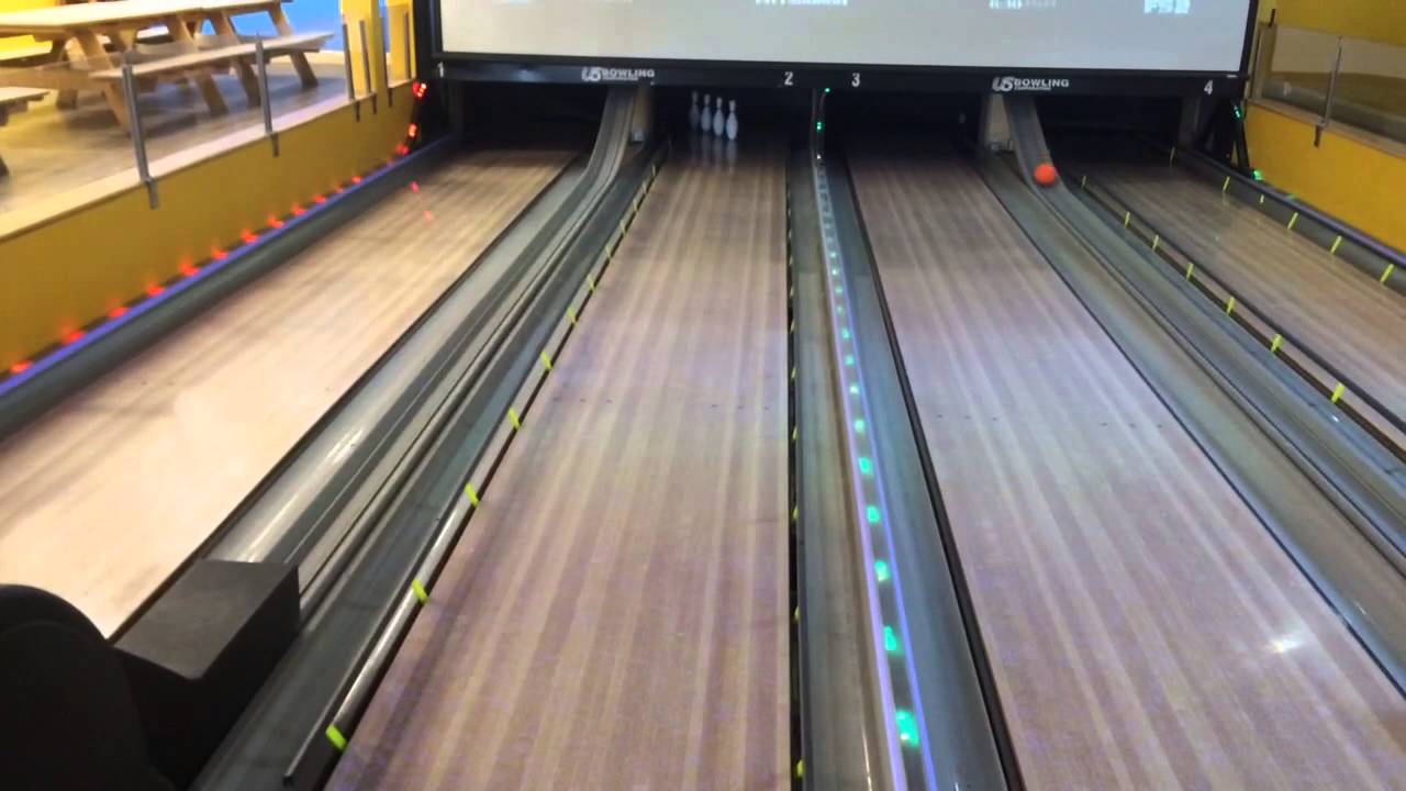 Bowling with Alanna & Alyssa - YouTube
