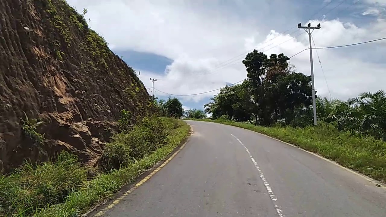 Jalan ke puncak Tanjuang - YouTube