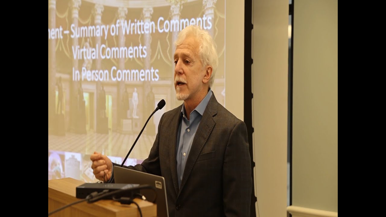 Steven Weitzman speaks as he is chosen as a sculptor for the statue of ...