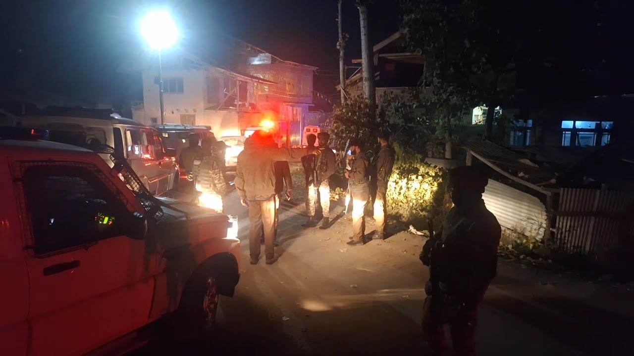 Two migrant workers shot at, and injured in Kashmir’s Magam - YouTube