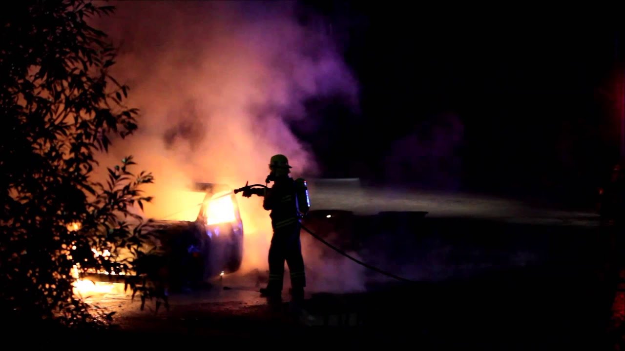 Car Fire in front of our house - YouTube