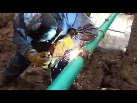 How to weld downhill underground pipe - YouTube