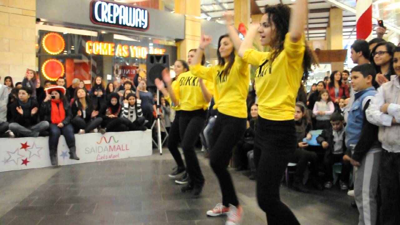Saida Mall Break Dance - YouTube