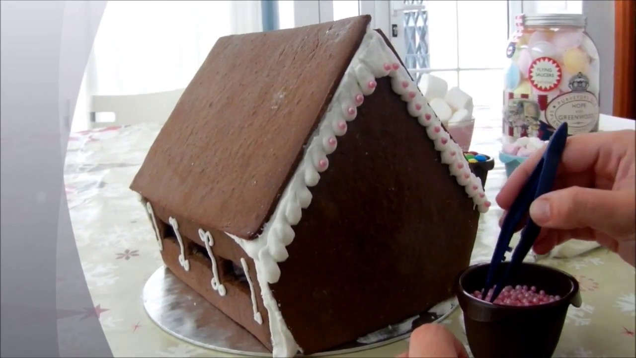 Como montar y decorar una Casita de Jengibre - YouTube