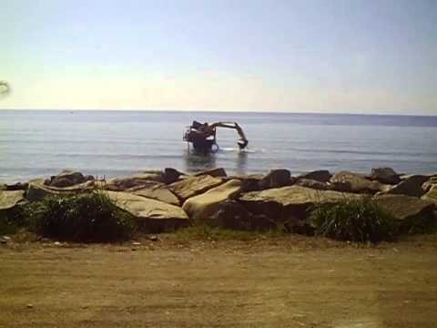 Surf Crawler 1 min Cycle - YouTube