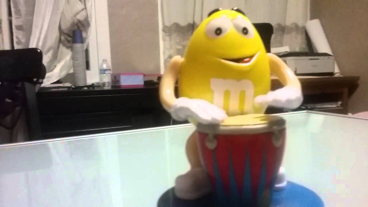 Mnms dance party - YouTube