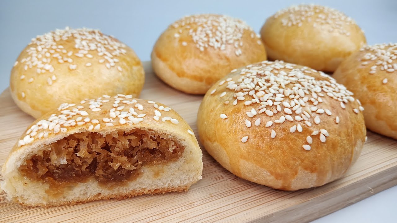 HOW TO MAKE PAN DE COCO | BAKERY STYLE PINOY BREAD - YouTube