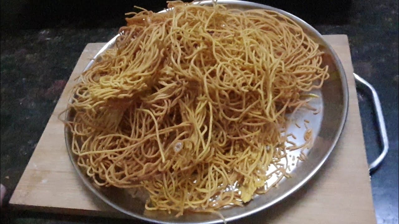 लसणि ची शेव | Garlic Flavoured shev | - YouTube