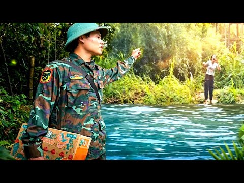 Officer Quang Returned to Visit Moc, but Flooded Waters Blocked His Way