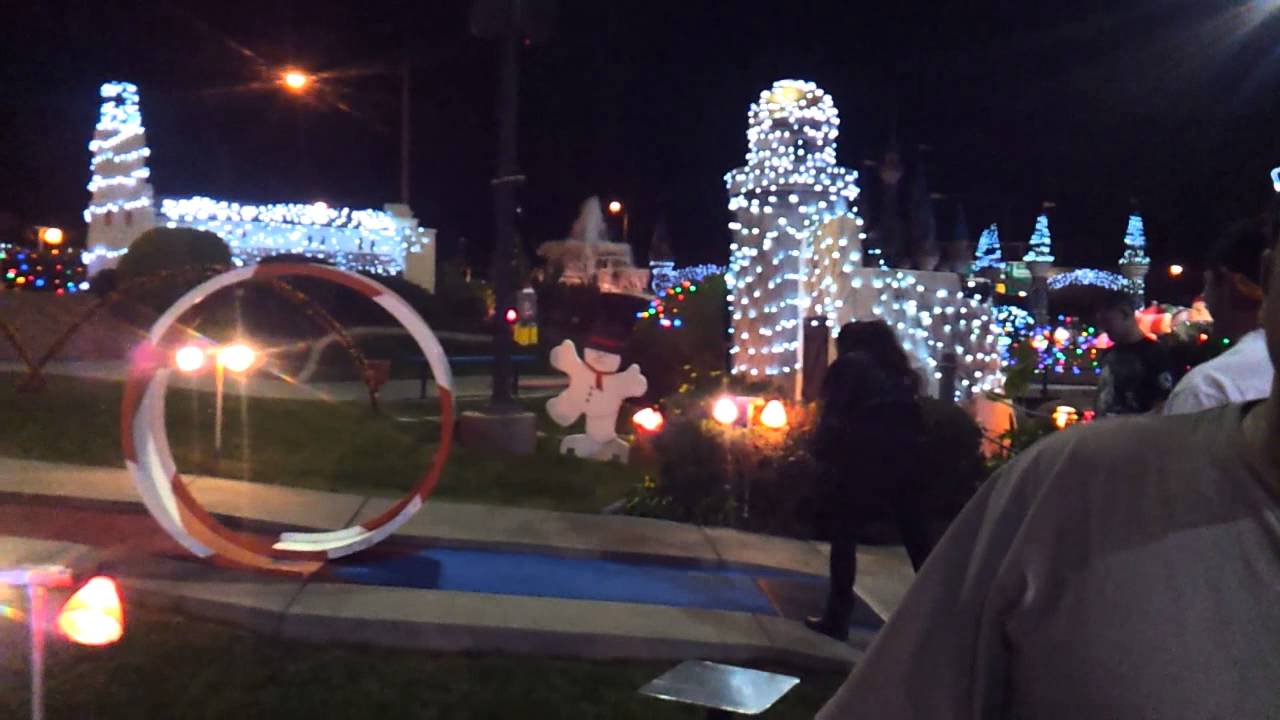 Golfland sunsplash mini golf - YouTube