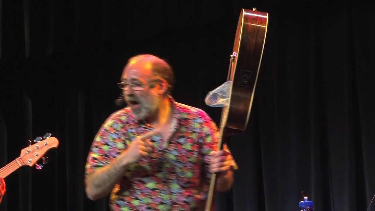 Le jongleur ~ The Juggler Jacques Jake Chénier & Don Benedictson - YouTube