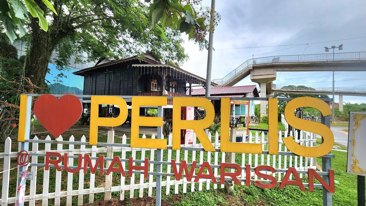 Rumah Warisan Heritage House and Food Court Pekan Arau Perlis ...