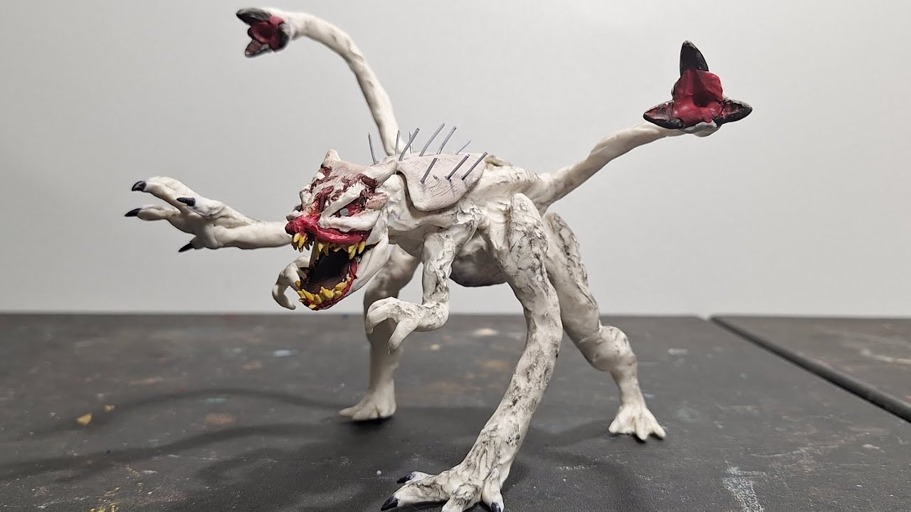 Making the white spike Queen. part (2) - YouTube