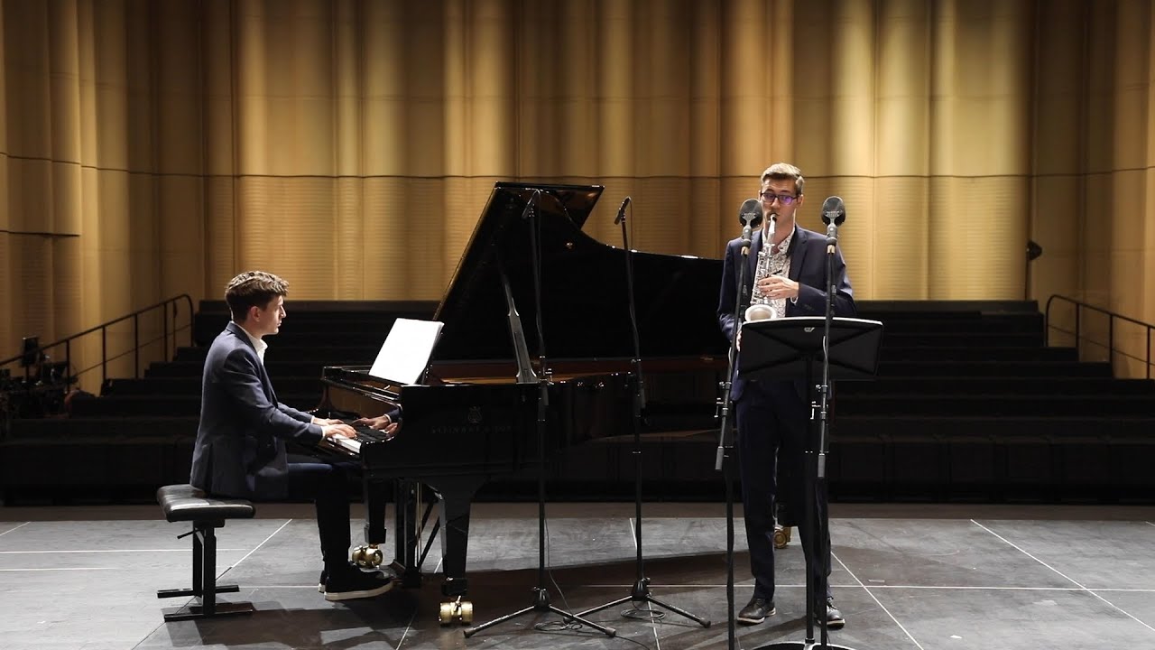 Duo Kaamos - Fernande Decruck: Sonate - YouTube