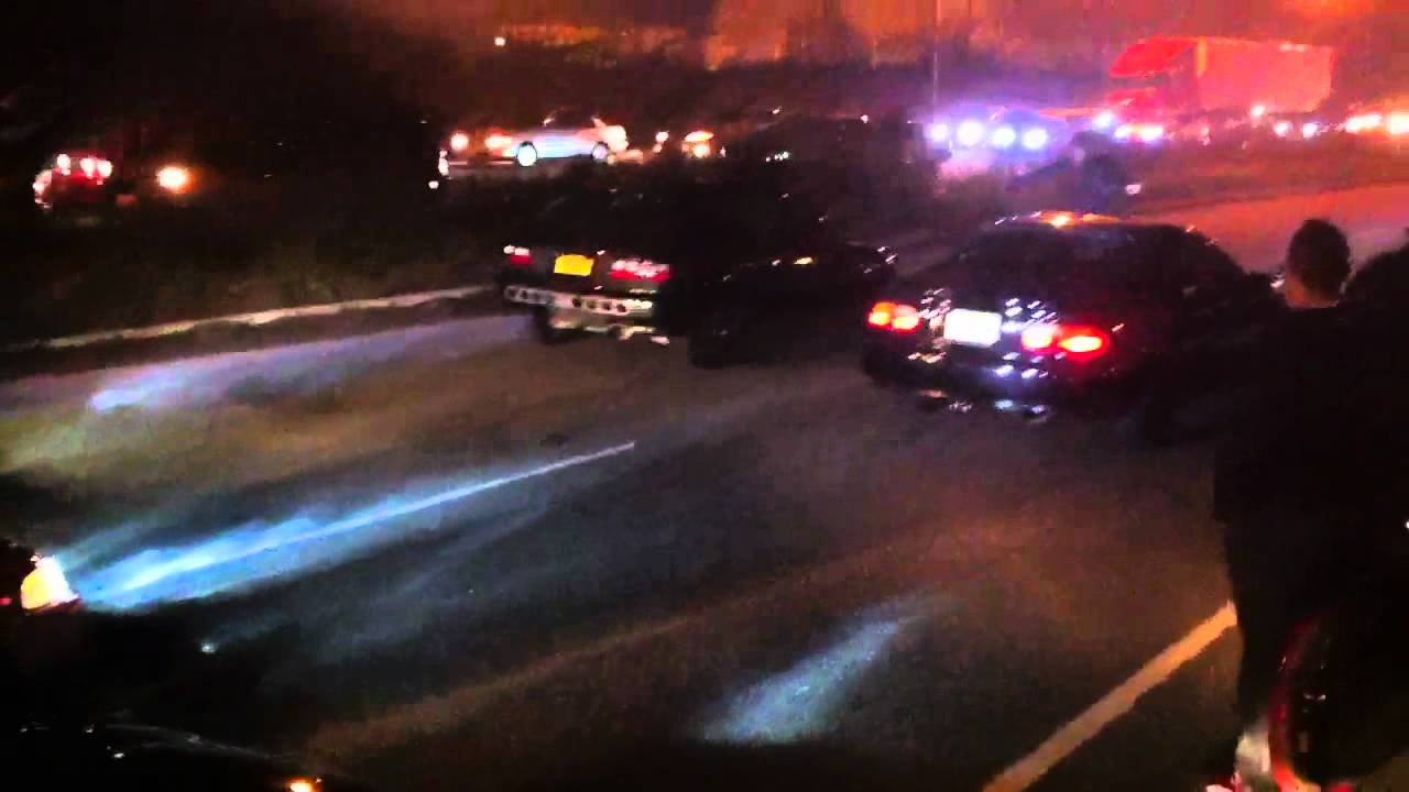 Cops show up at races - YouTube