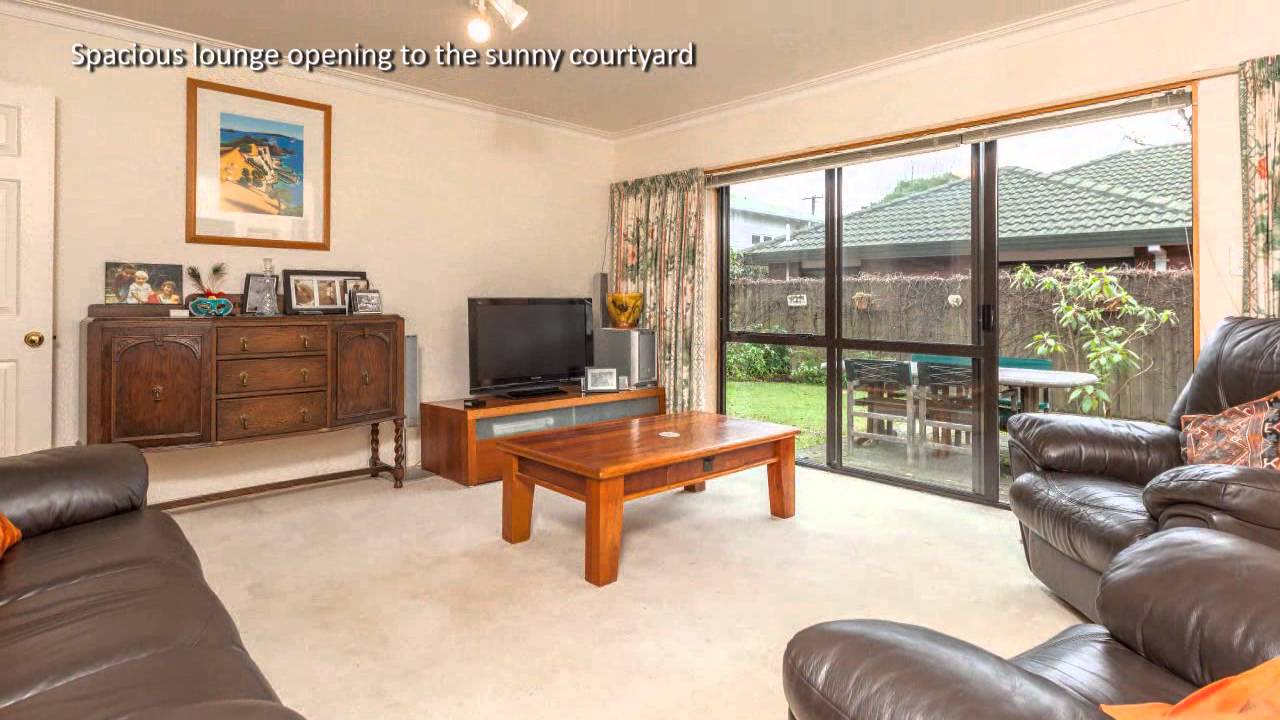Julia Zhu - Myagent - Real Estate Video & Photography - YouTube