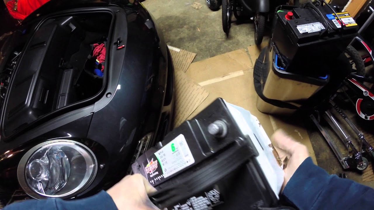 How I Changed My Porsche 911 997.1 Battery - YouTube