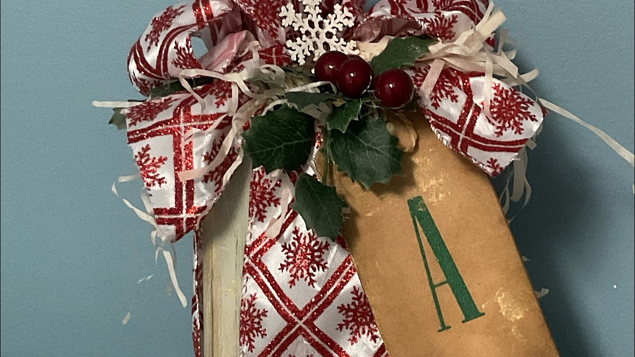 DIY Christmas Present decor - YouTube