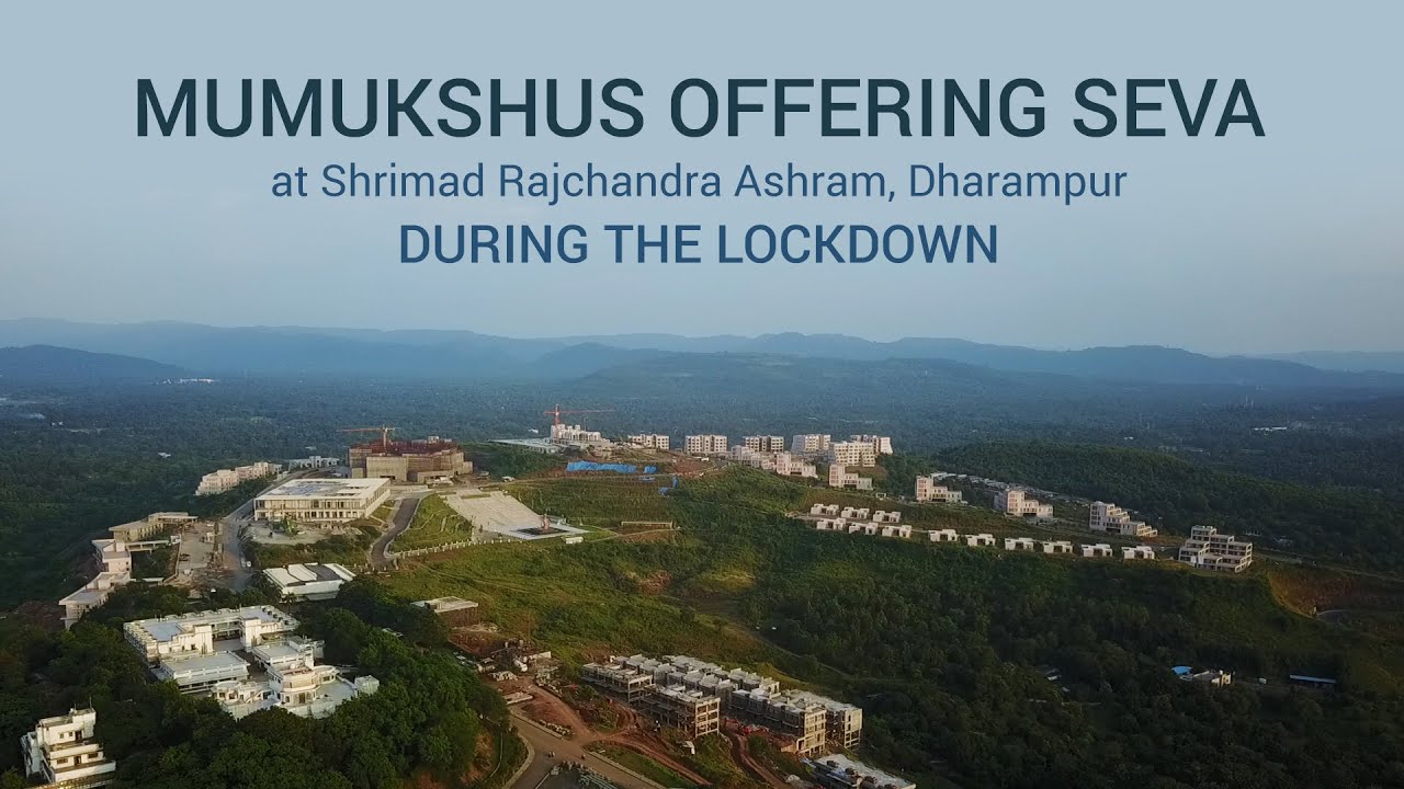 Mumukshus offering seva at Shrimad Rajchandra Ashram, Dharampur during ...