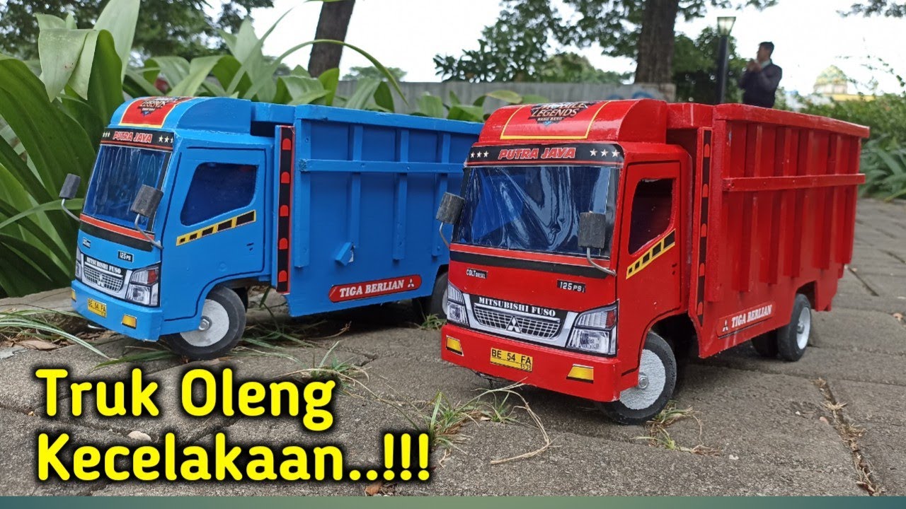 Woww.. Truk Oleng Kecelakaan.. Ngeri... - YouTube