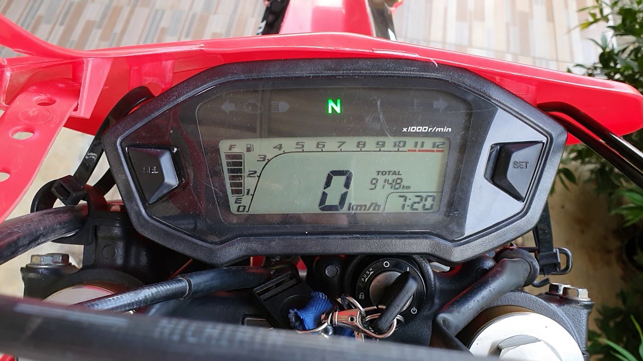 Cara setting jam di sepedometer crf 250 rally - YouTube
