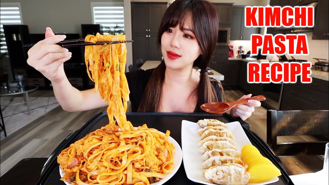 CREAMY KIMCHI PASTA NOODLES MUKBANG 먹방 + RECIPE & KOREAN SPICY PORK ...