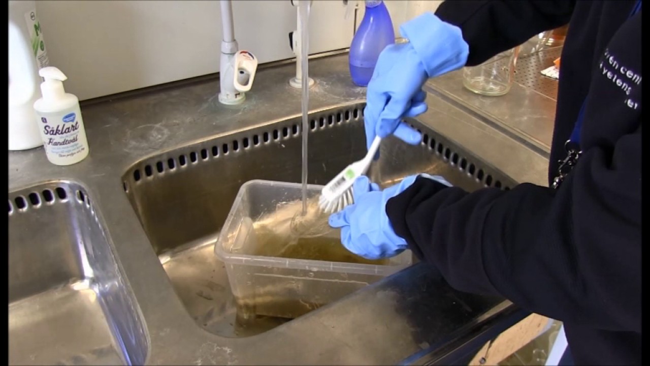 Instruction video how to clean Virtue discs - YouTube