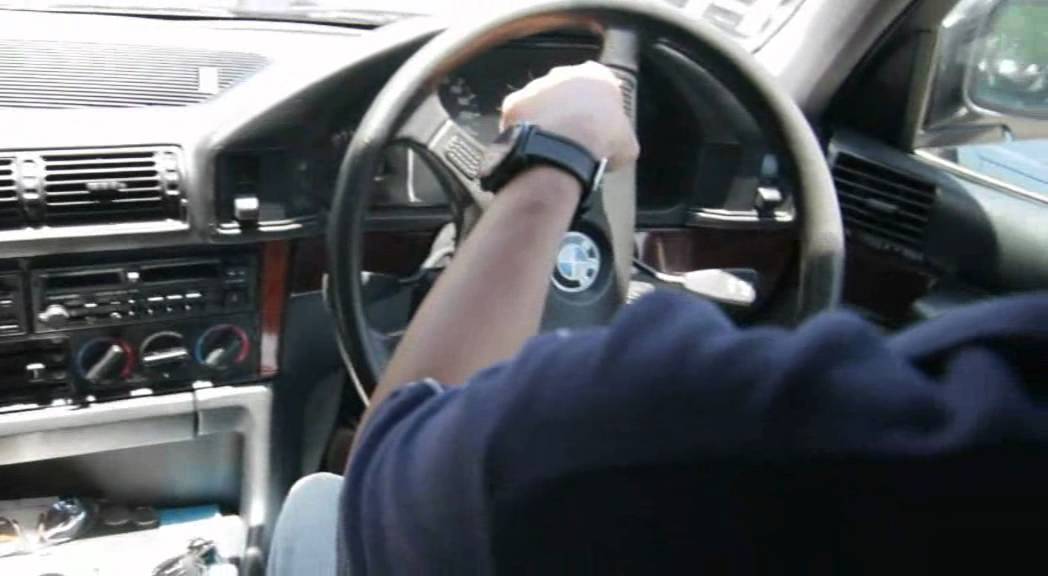 Test drive BMW 520i E34 engine M20, diisi premium, gigi 5 rpm 500 ...