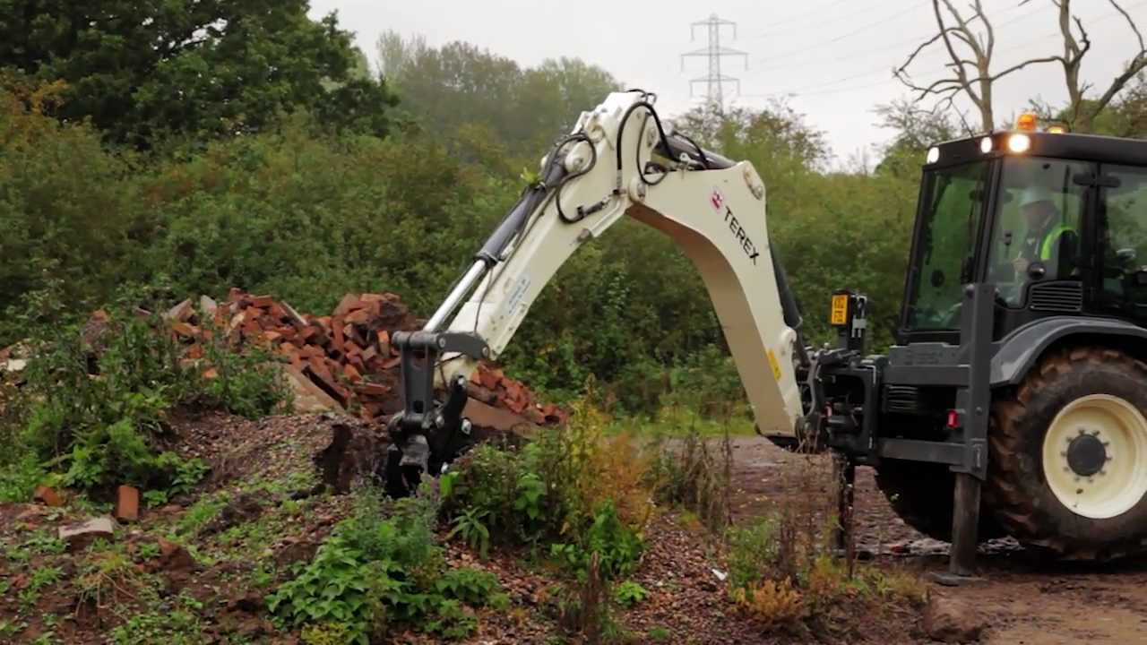 Terex TLB890 Operator Testimonial - YouTube