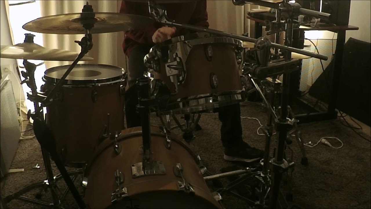 Solo à une main/one handed drums solo - YouTube