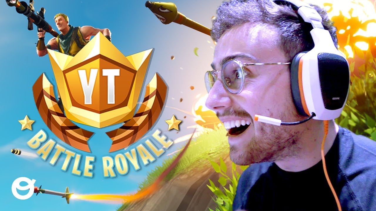 Fortnite YT Battle Royale | 100 YOUTUBERS COMPITIENDO - YouTube
