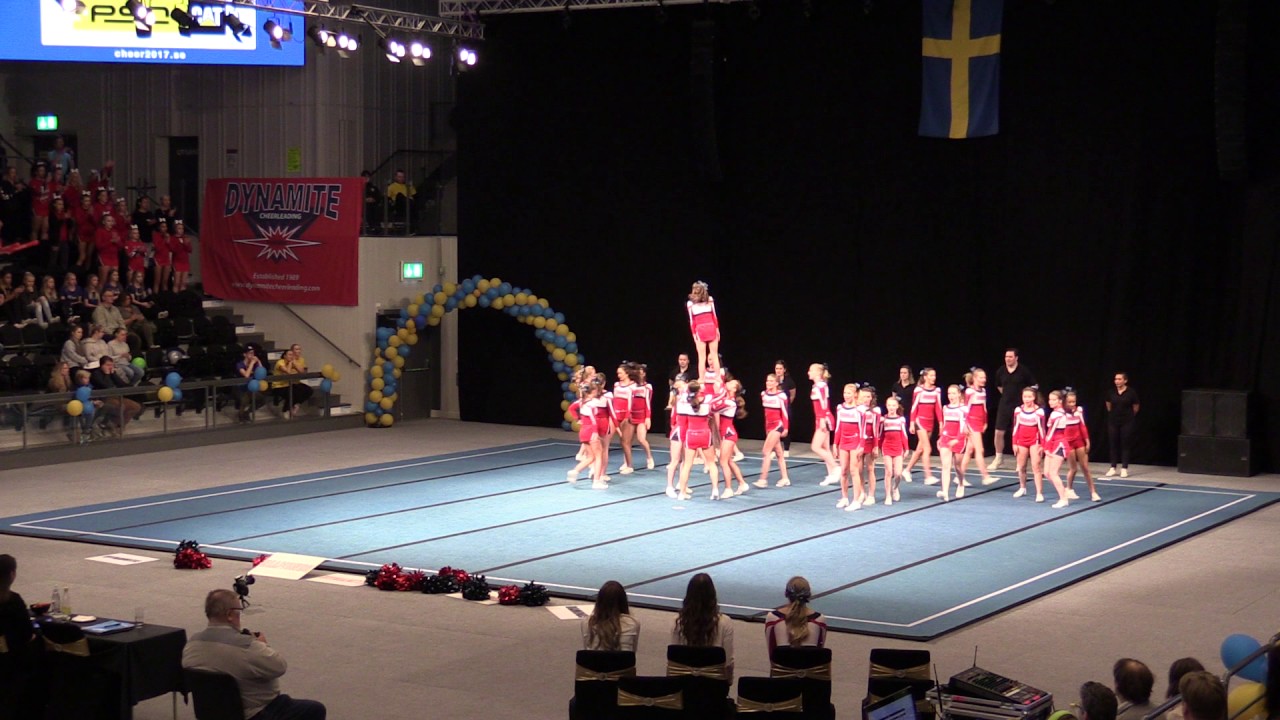 Cheerleading RM 2017, Dynamite Cheerleading Dynamite Diamonds - YouTube