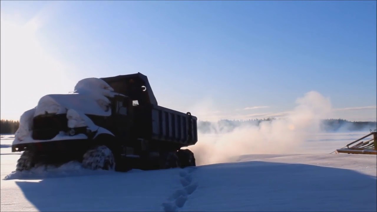 STARTING FROZEN DIESELS. Hard cold start compilation #40. -30*C ...