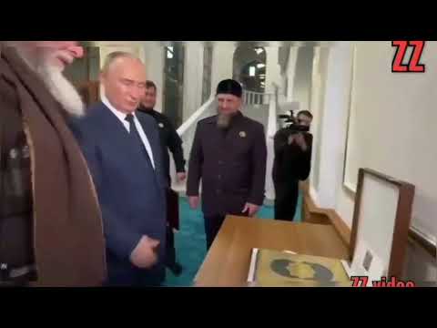 Russia President Putin kissing the Holy Quran in mosque#islam #music 