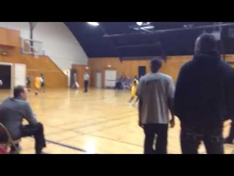 Braylah Pierson playing basketball - YouTube