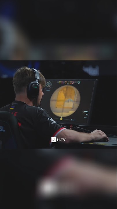 s1mple Handcam POV – Close up Grip in CS2 - YouTube