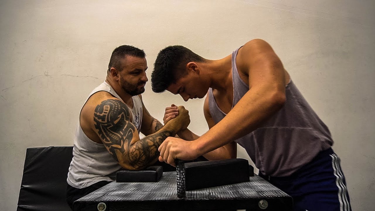 GIANT VS GIANT | ARM WRESTLING TRAINING - YouTube