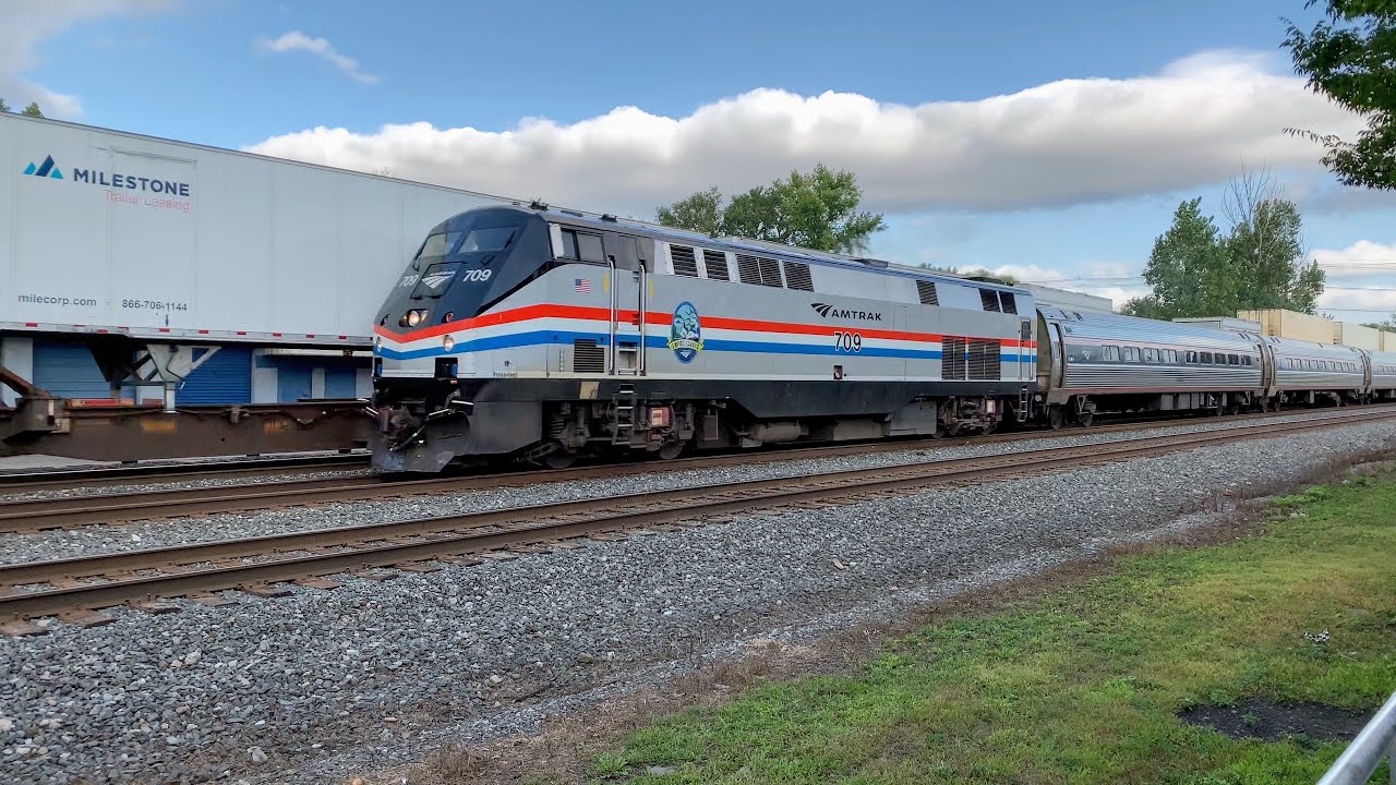 [4K] CSX and Amtrak Race - Fairport, NY - YouTube