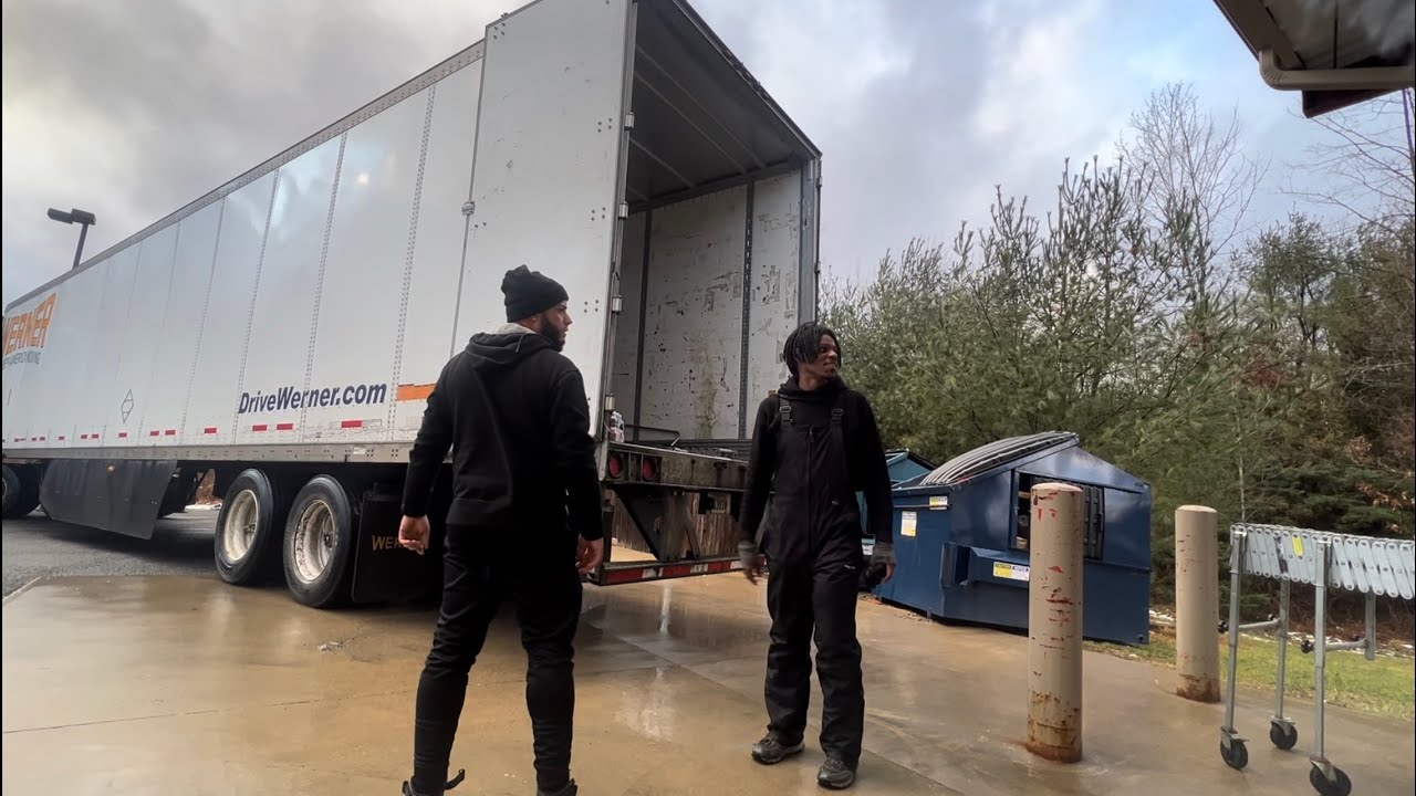 Trucking Vlog : A full day of backing - YouTube