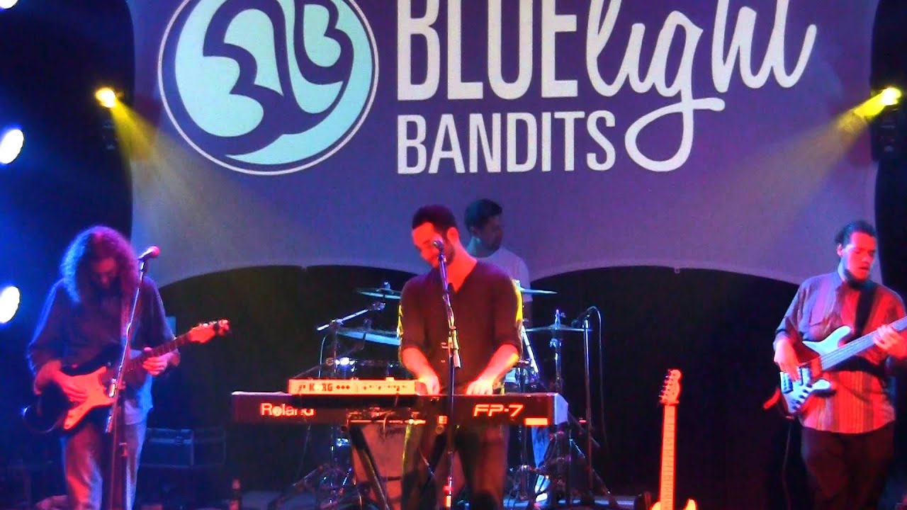 Blue Light Bandits - Just The 2 Of Us / Big Poppa - YouTube