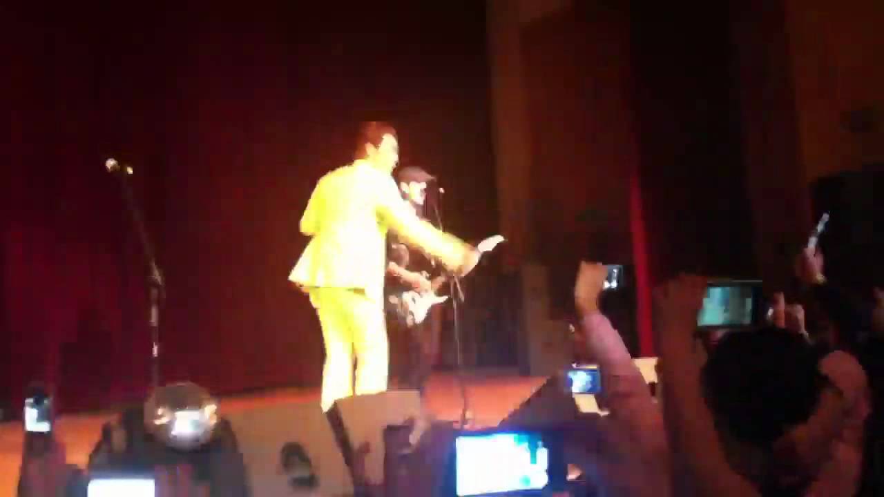 NORAZO "Superman" - YouTube