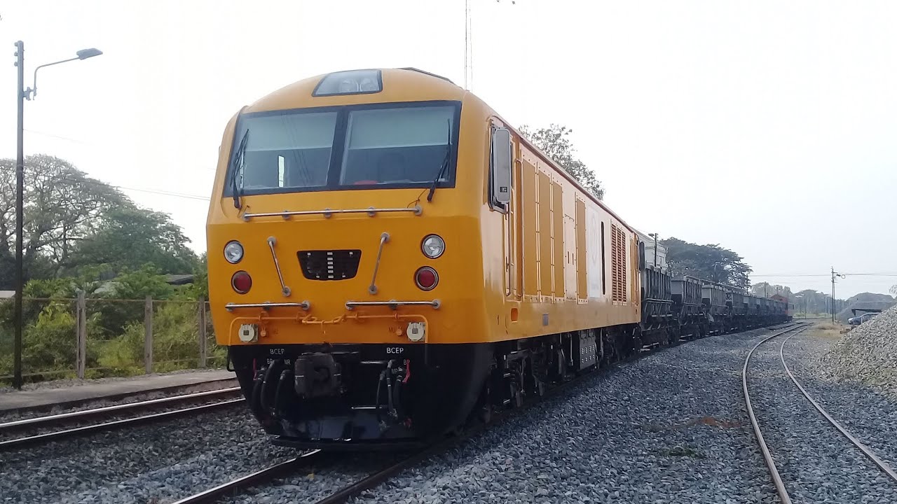 รถไฟไทย ขบวนพิเศษทดลอง1604 สมรรถนะ รถจัก ร CSR SDA4 อิตาเลียนไทย ปี63 - YouTube